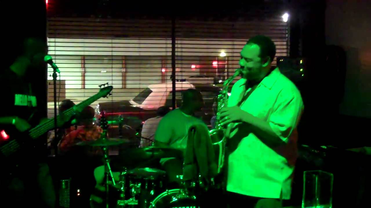 Mello Soul (OutDaBox) - Cant Hide Love {Cover} - YouTube