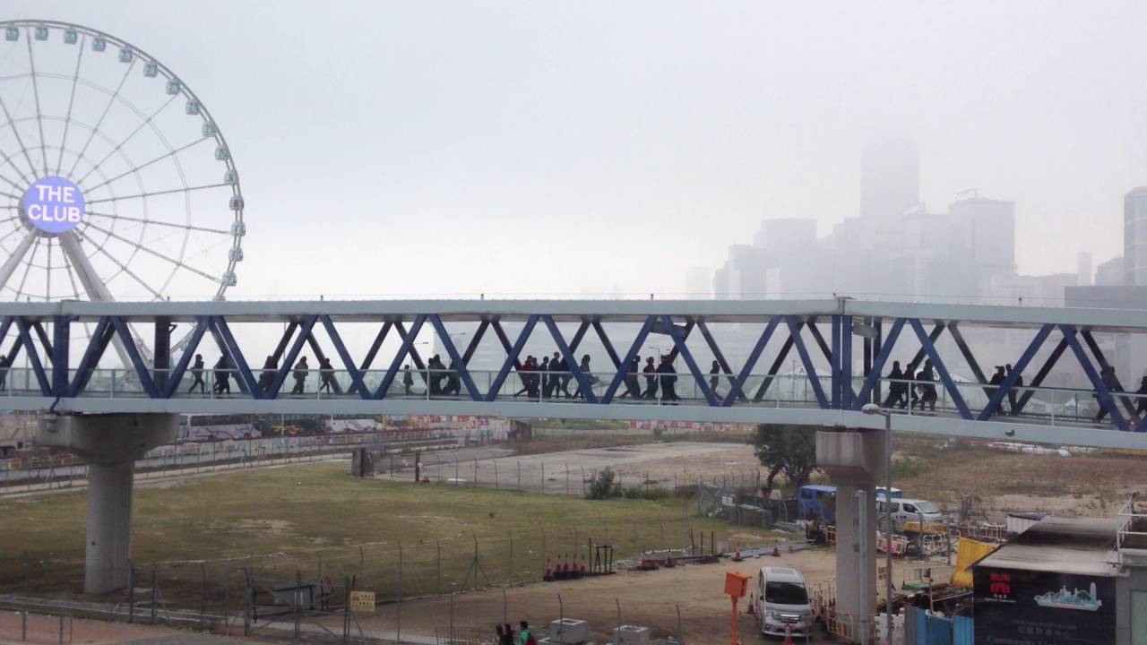Central Elevated Walkway, Hong Kong (To Pier 7 & 8) - YouTube