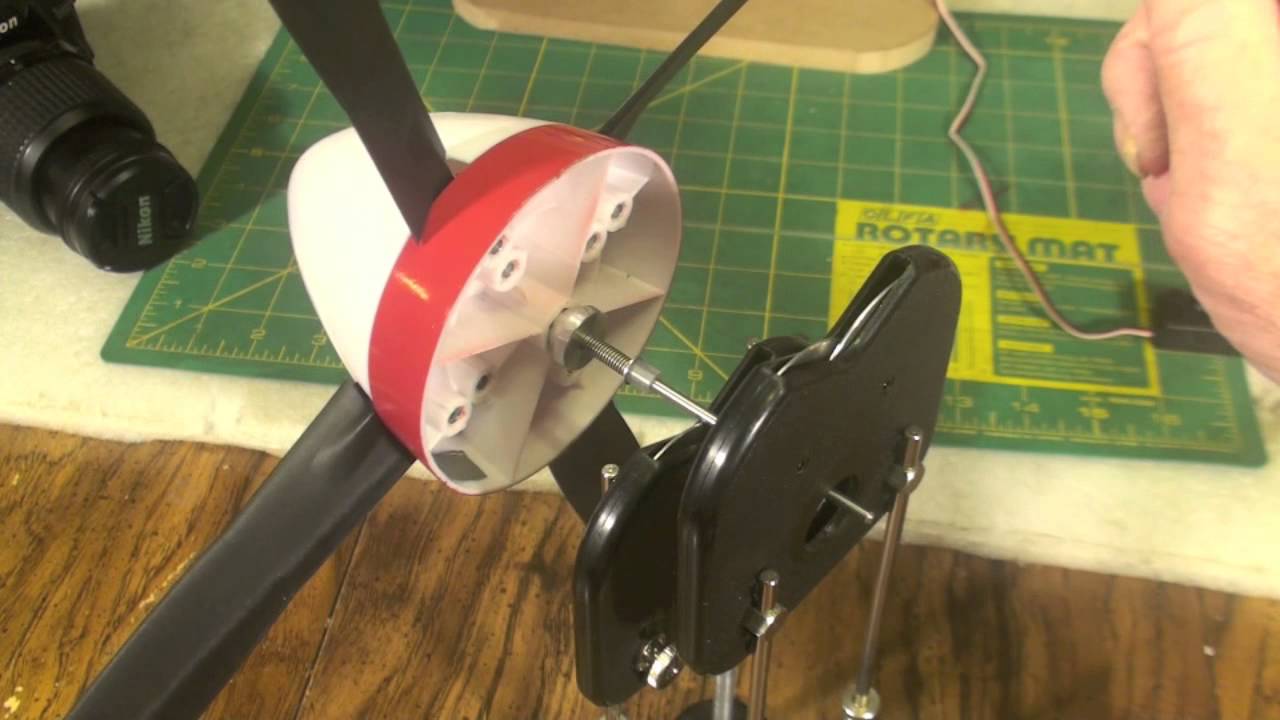 Dyno Tuning the FMS V7'5 4 blade prop - YouTube