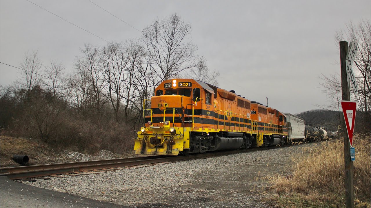 Buffalo and Pittsburgh Railroad Xtra Run Chase - YouTube