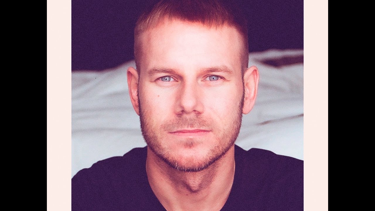 Tom Hugo - Better Than Me (Lyric video) - YouTube