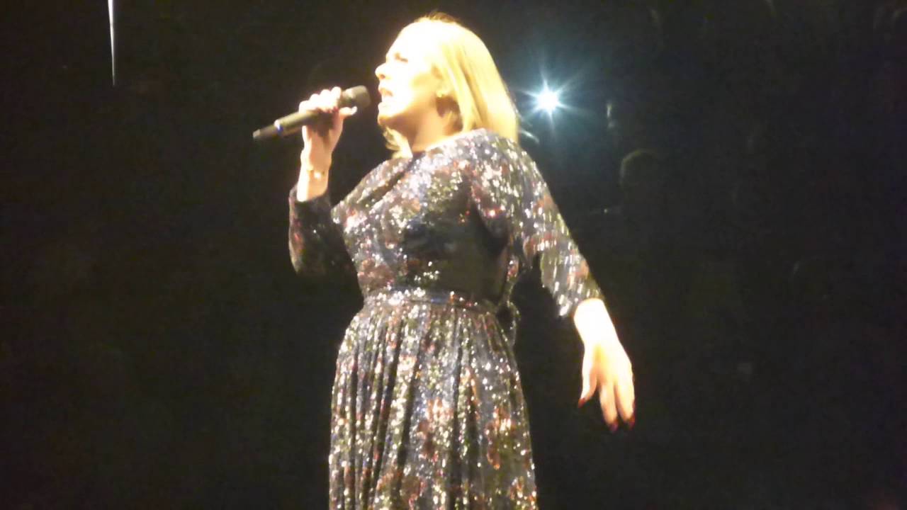 Adele - Hello 7/11/16 United Center Chicago, IL - YouTube