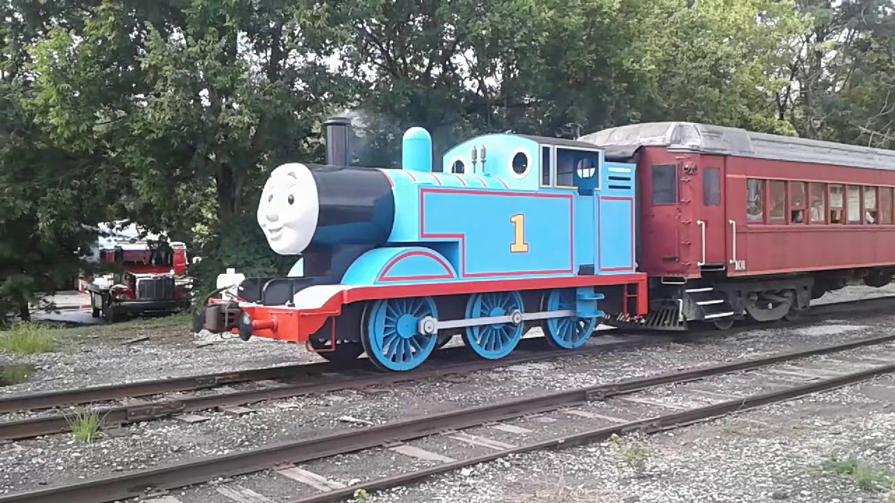 thomas the train at crossing - YouTube