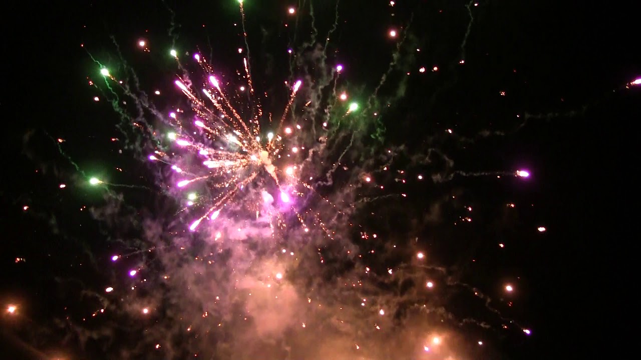 Vuurwerktotaal - Massive Blinkerz 1.0'' (oud en nieuw 2017-2018) - YouTube