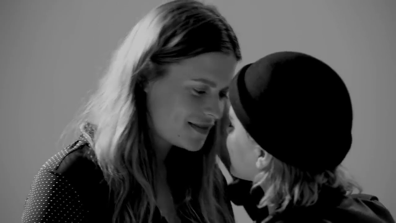 FIRST KISS SHORT MOVIE - YouTube