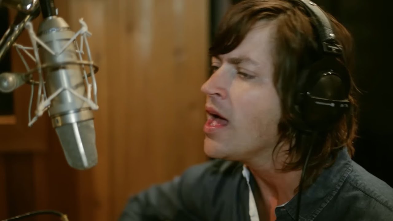 Rhett Miller - Out of Love - YouTube