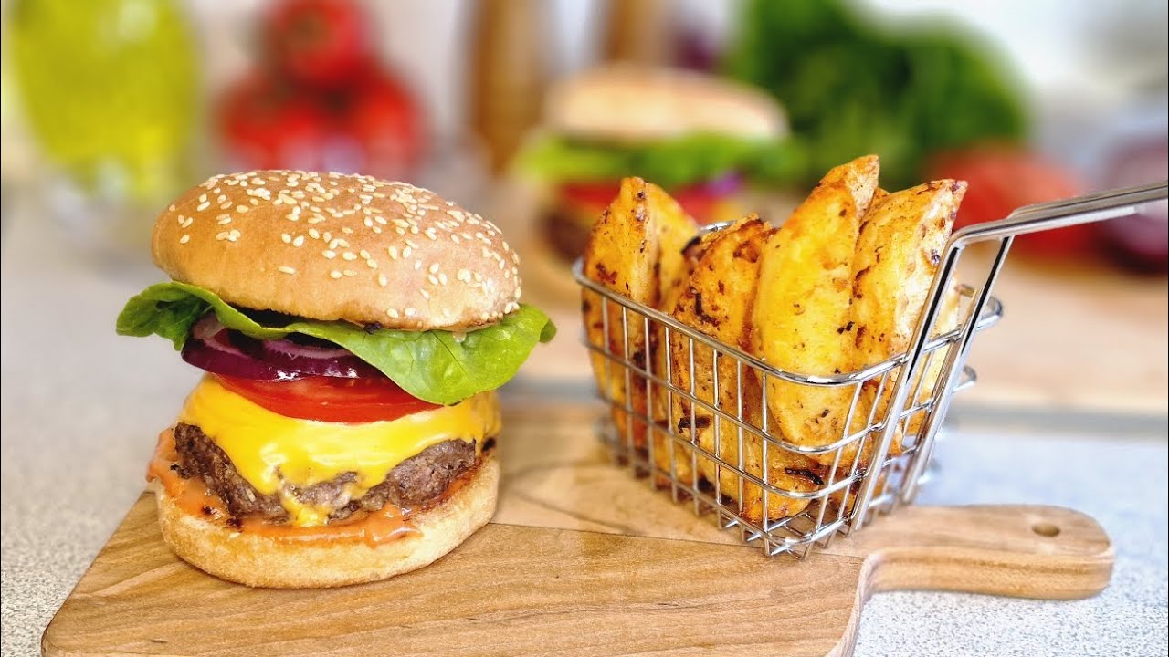 CLASSIC BEEF BURGER WITH POTATO WEDGES |how to make a juicy burger ...