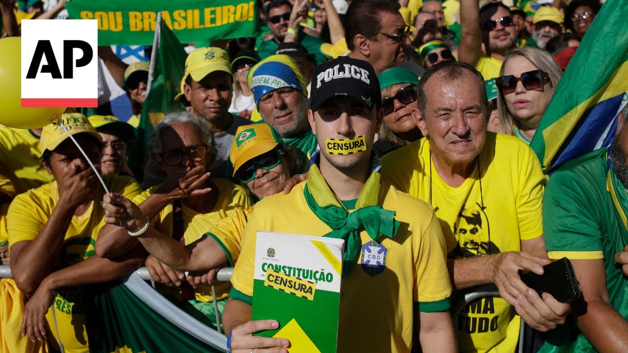 Bolsonaro supporters gather in Rio for freedom of speech demo - YouTube