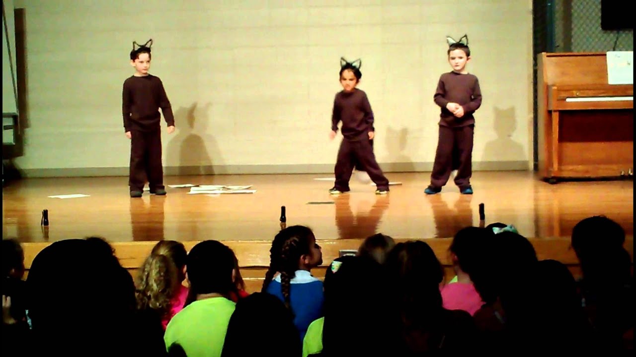 What Does The Fox Say? Talent Show - YouTube