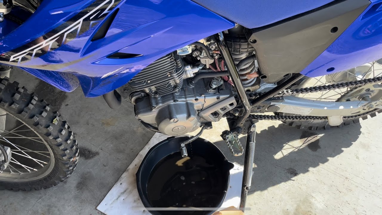 Yamaha TTR-230 oil + filter change - YouTube