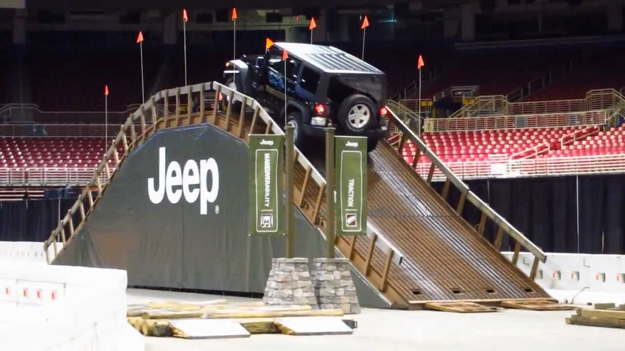 New Jeep Wrangler! - Cool Obstacle Course @ Auto Show (Camp Jeep) - YouTube