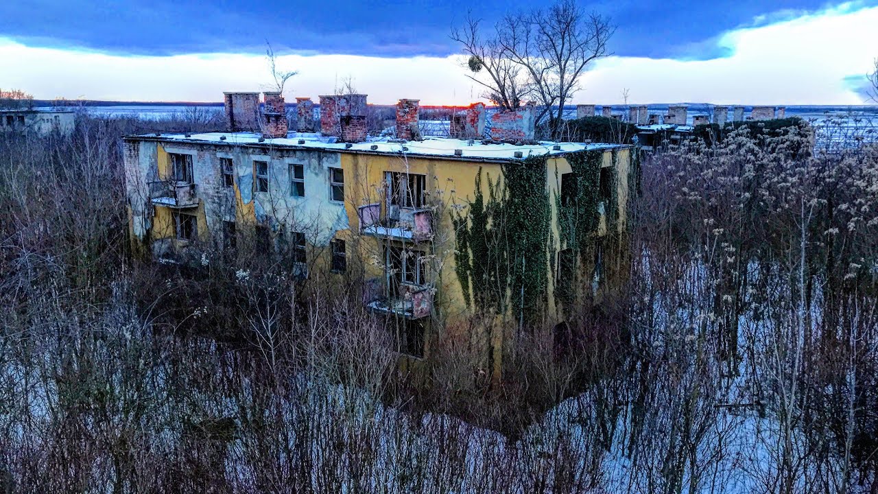 🚷ALONE IN THE GHOST TOWN🚷 part II. - Exploring the City - YouTube