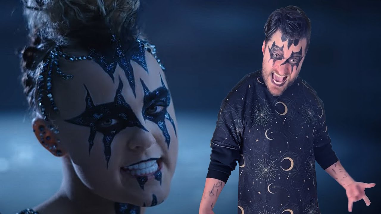 JoJo Siwa's Bizarre Adventure - YouTube