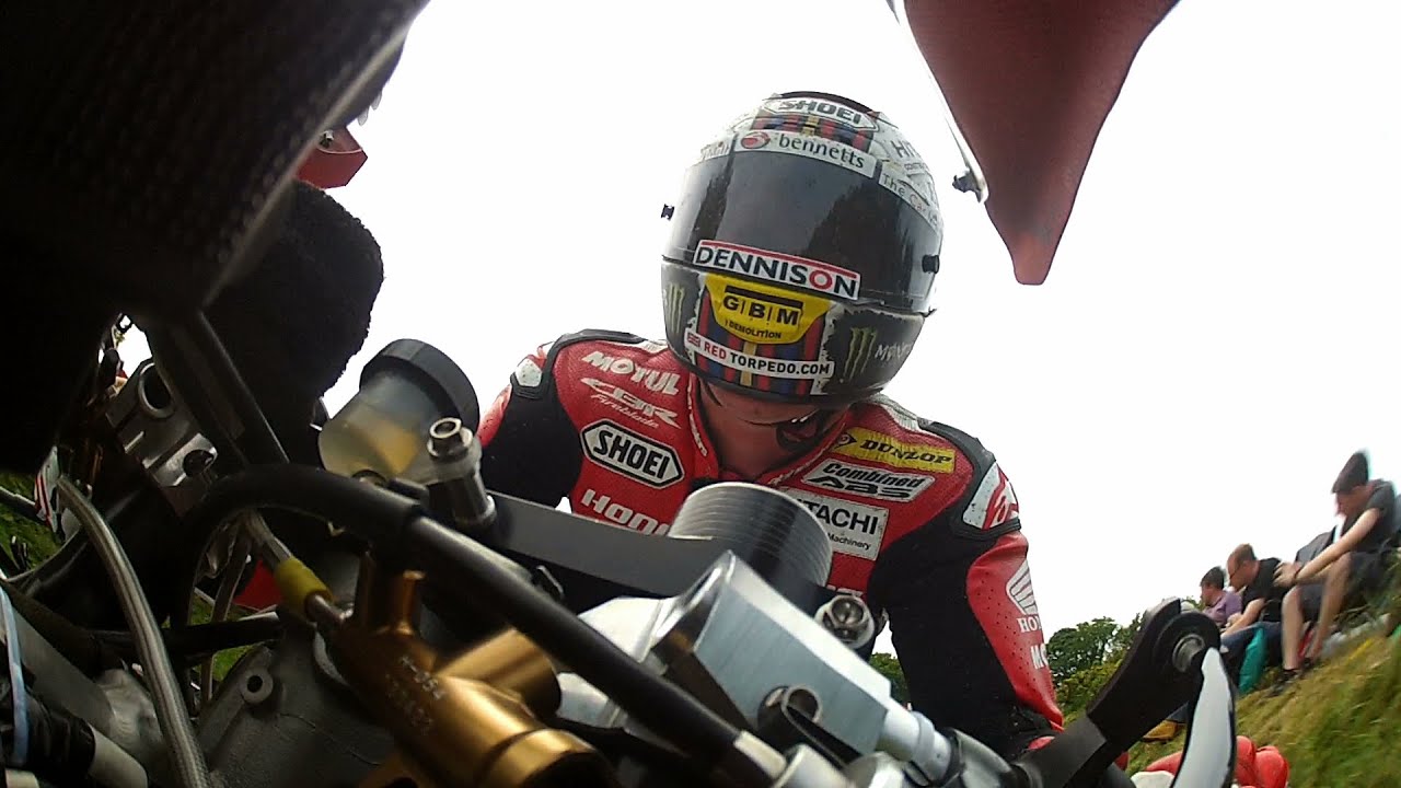RECORD LAP! John McGuinness! 132.701mph! Pokerstars TT Senior Race 2015 ...