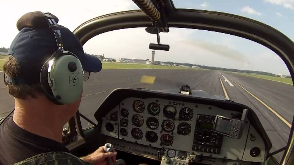 RAF Bulldog T.1 cockpit video to ACDC's Thunderstruck - YouTube