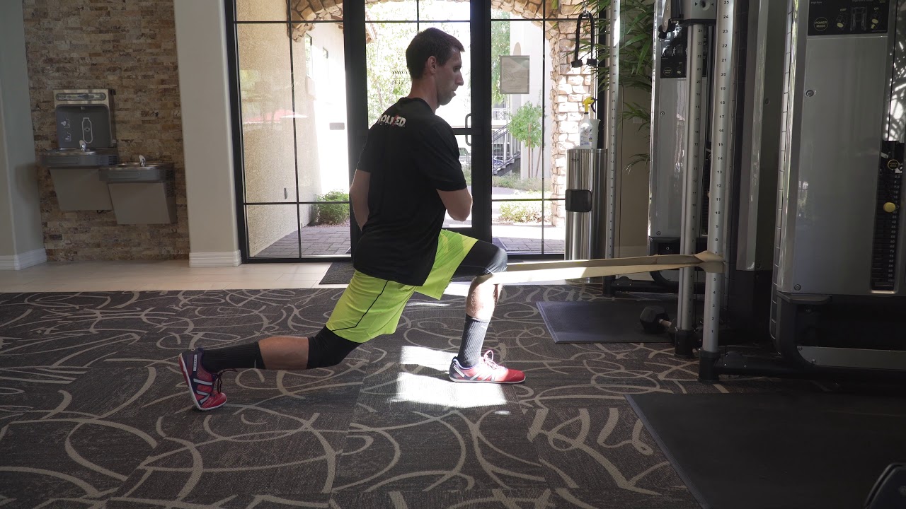 Spanish Split Squat Iso Hold Band Around Knee - YouTube