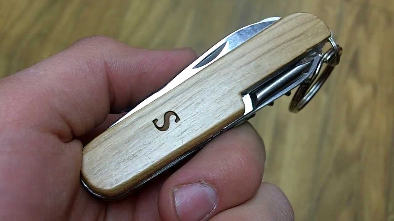 Wayne Carver Personalized S Pocket Knife - YouTube