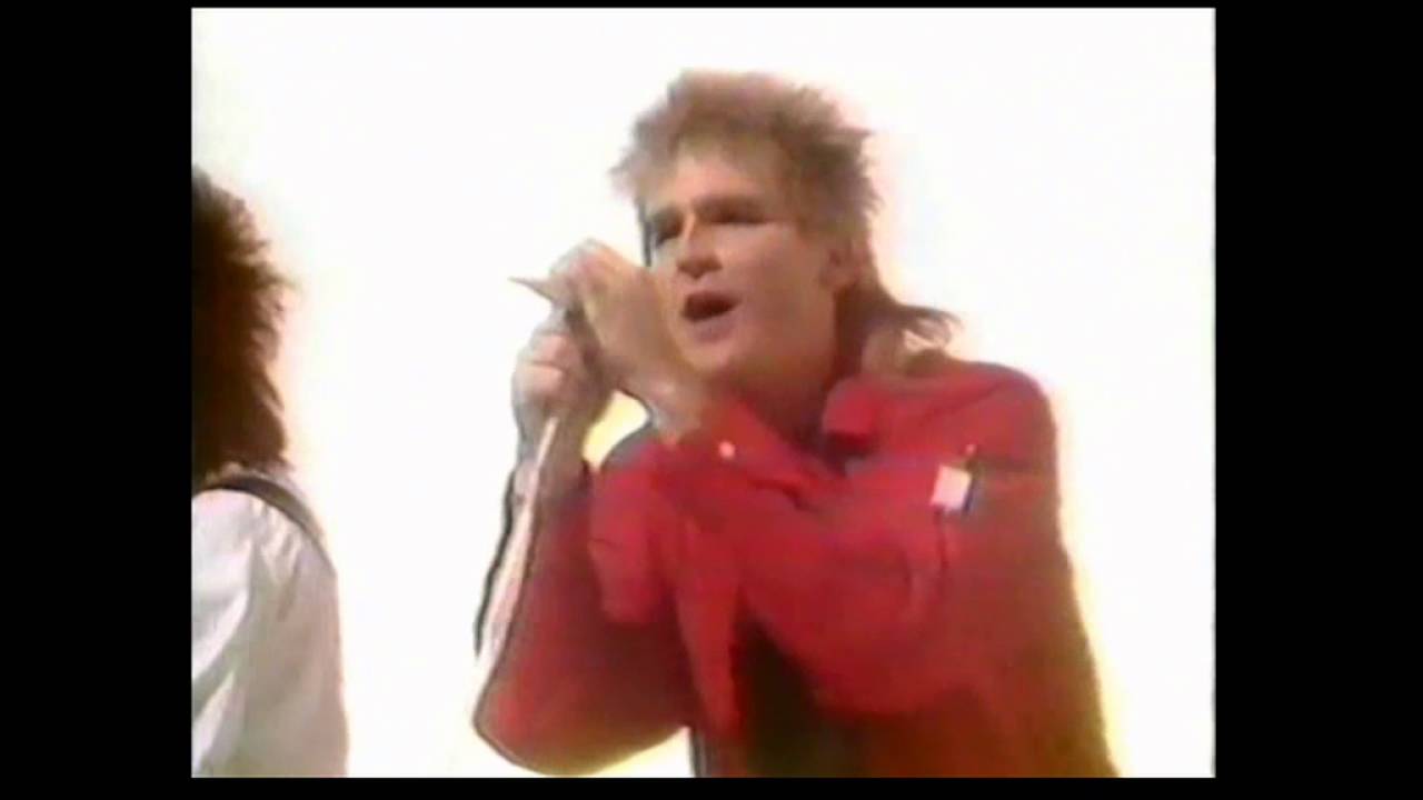 The Alarm - Absolute Reality (Saturday Superstore 1985) - YouTube