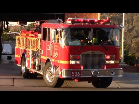 LACoFD Engine 236 (Reserve) Responding - YouTube