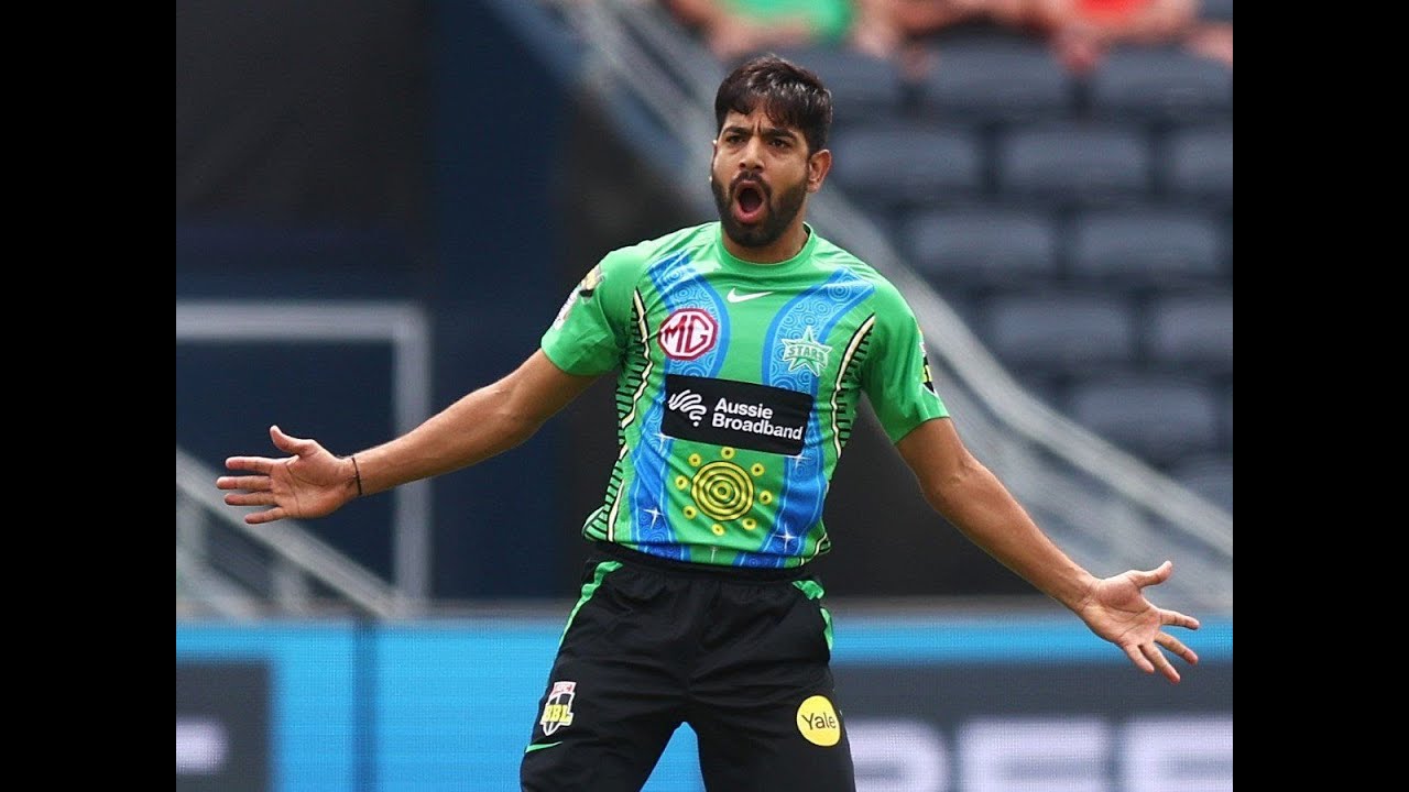Harris Rauf Bowls before Stars V Scorchers clash at Junction Oval - YouTube