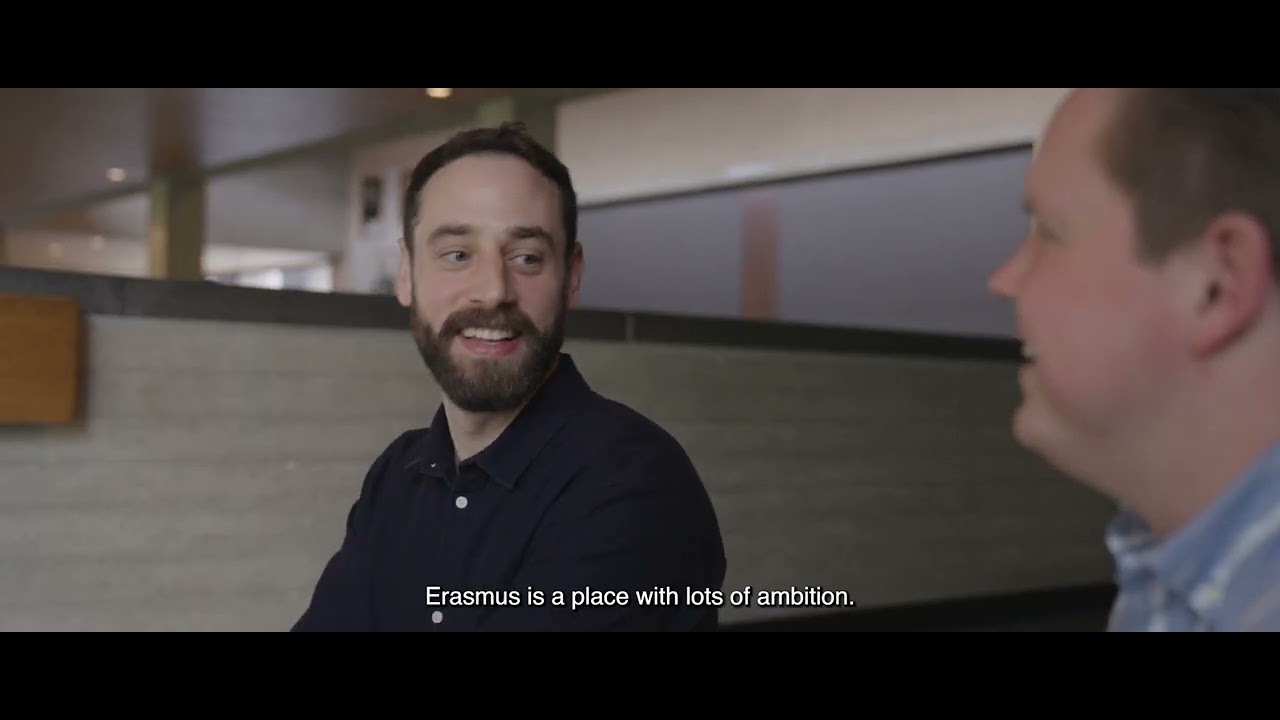 Meet Erasmus School of Economics' professor Max Coveney - YouTube