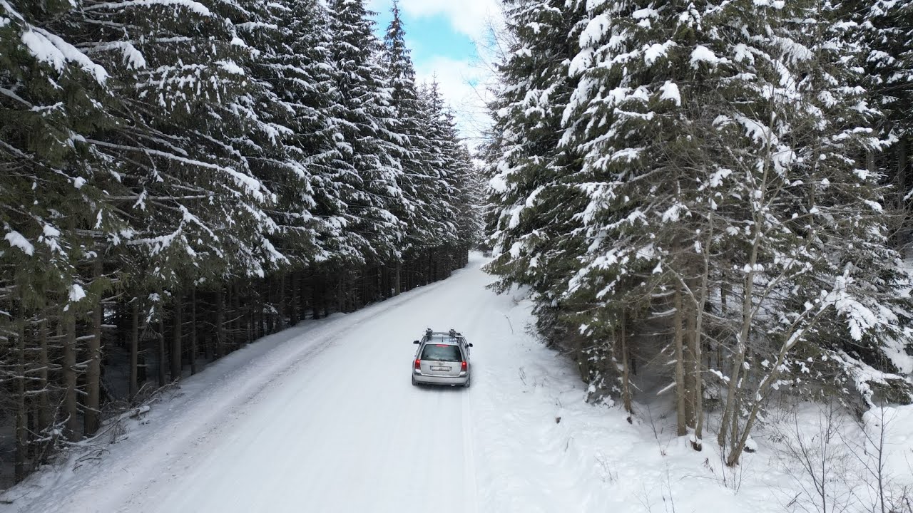 Hai la Comandau - YouTube