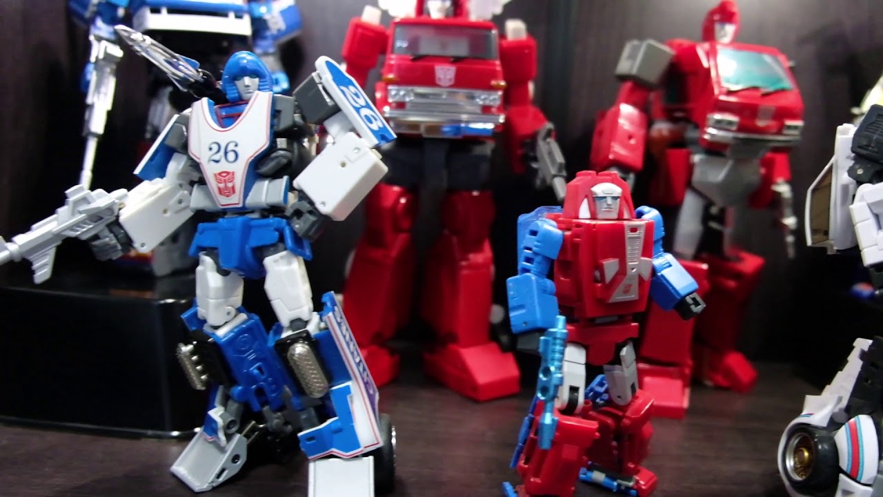 Transformers Masterpiece collection Display . Dec 2020 - YouTube