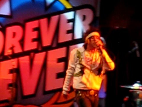 Forever The Sickest Kids-Hey Brittany - YouTube