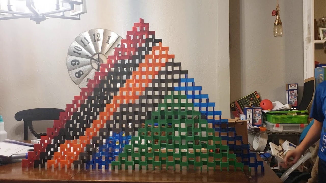 bulk domino record for 2d pyramid of 688 domino with pro size dominos ...