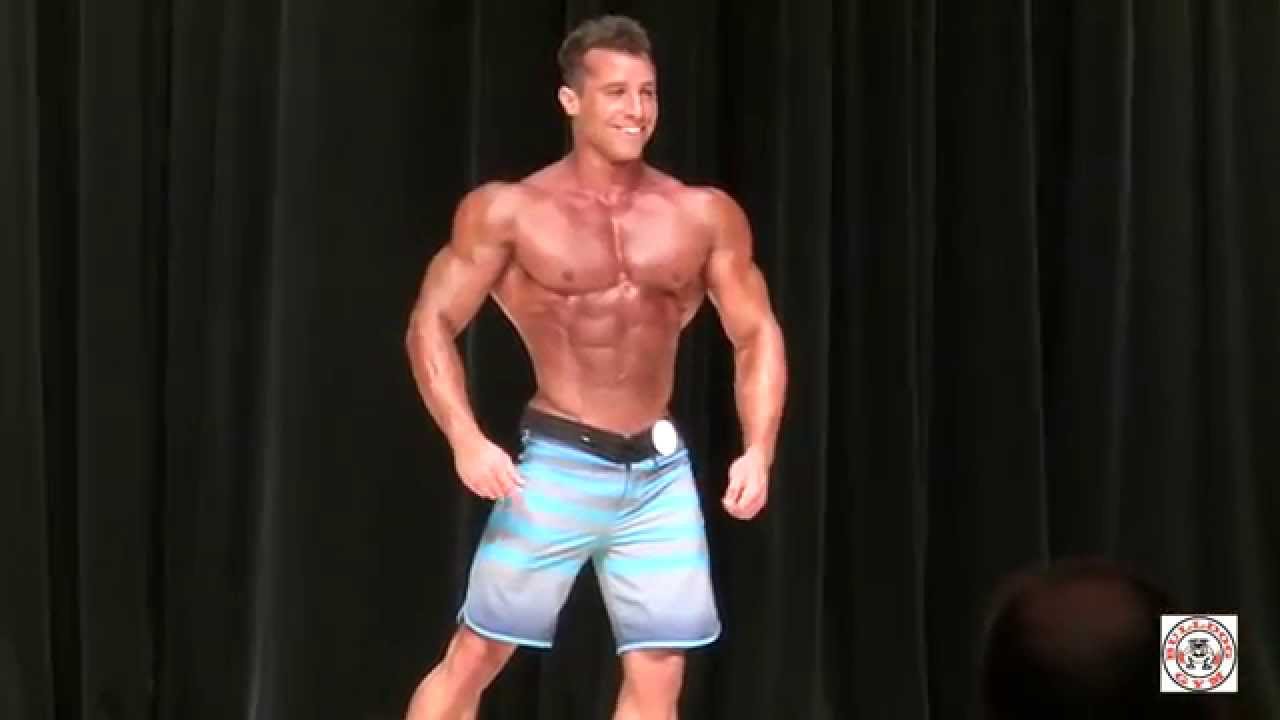 IFBB Pro Diogo Ferreira Montenegro Qualifies for 2015 Men's Physique ...