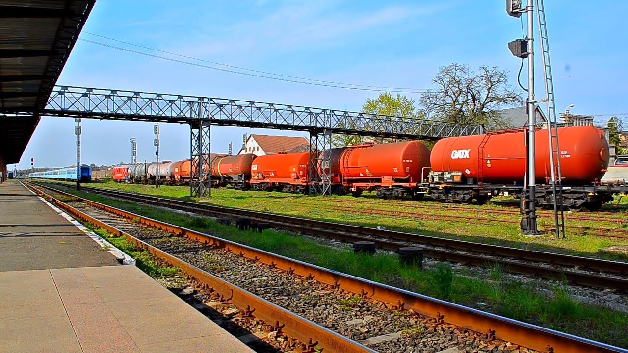 Heavy Freight Traffic in Oradea Station (04 04 2014) - YouTube