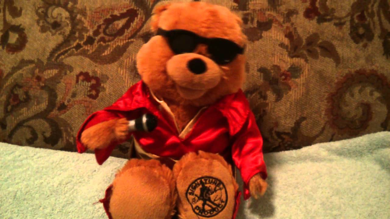 Elvis Bear Singing Love me Tender - YouTube