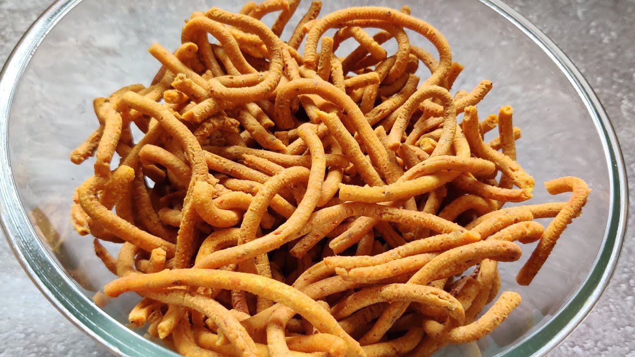 Karasev recipe| snacks recipe| evening time snack/ಖಾರ ಸೇವ್ ಮಾಡುವ ವಿಧಾನ ...