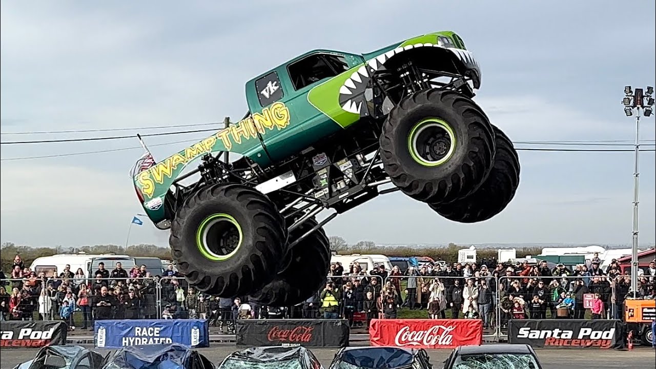 Swamp Thing jump compilation: Live action arena 2022 - YouTube