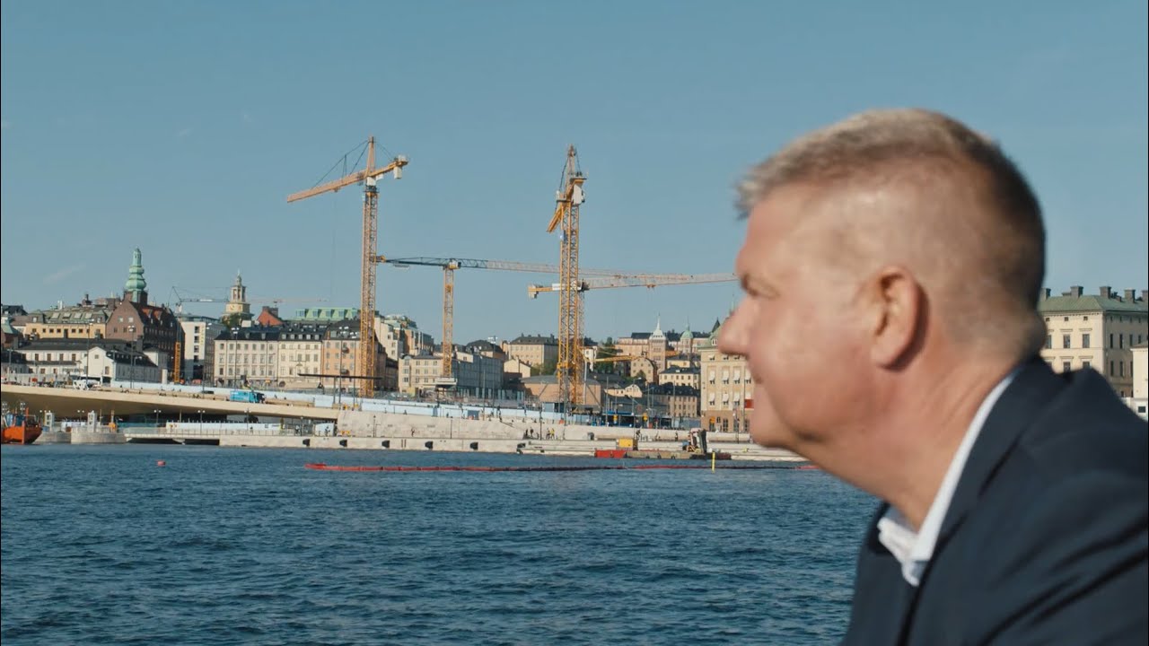 Skanska Group CEO Anders Danielsson visits Slussen project in Stockholm, Sweden - YouTube