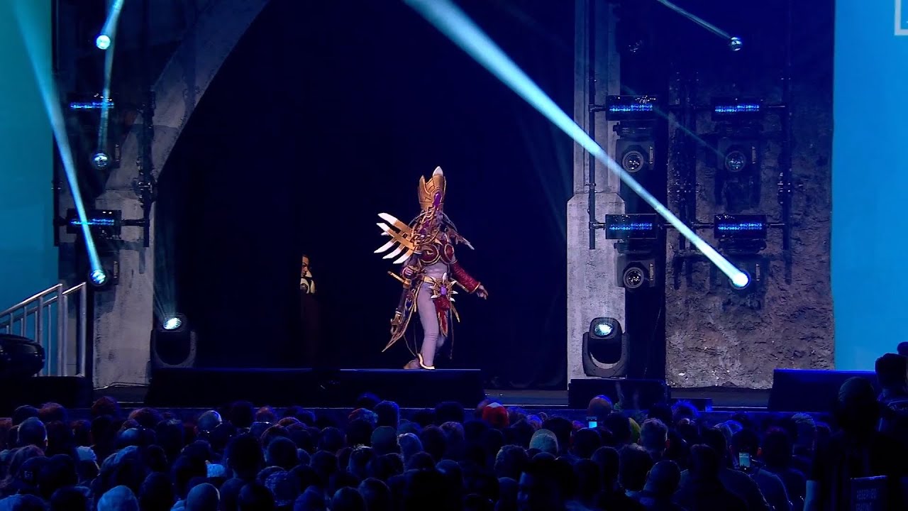 Elisande BlizzCon Cosplay Exhibition 2019 - YouTube
