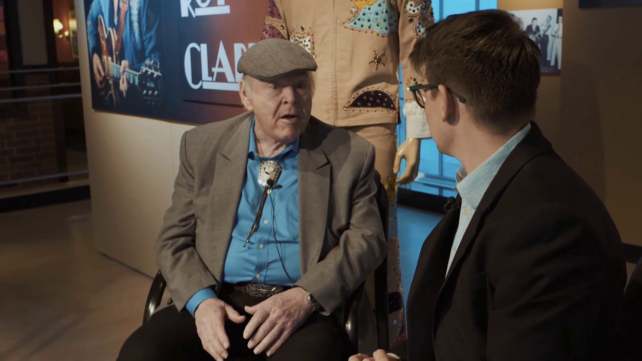 American Banjo Museum Roy Clark Exhibit - YouTube