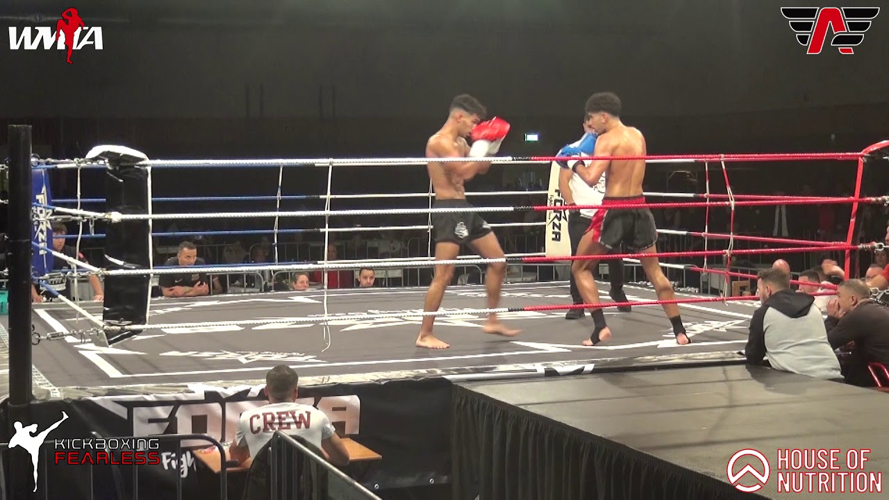 Jess van Hunen vs Bilal Elasri - YouTube