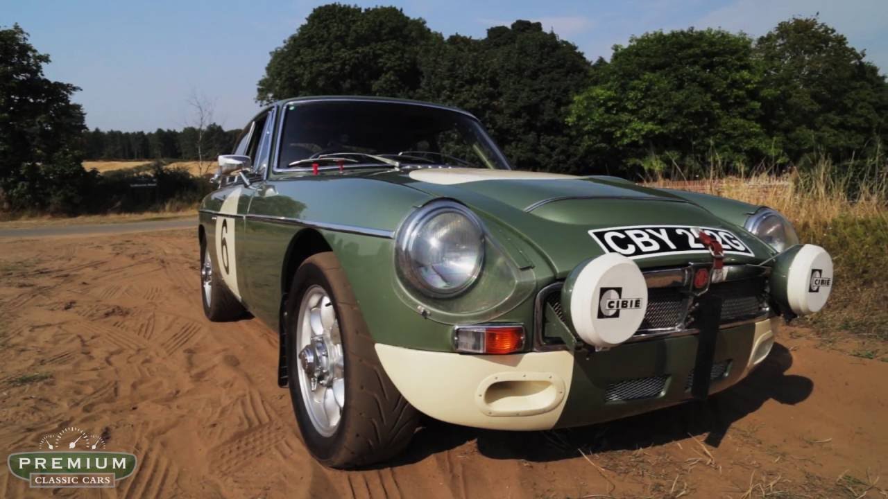 1969 MGC GT - YouTube
