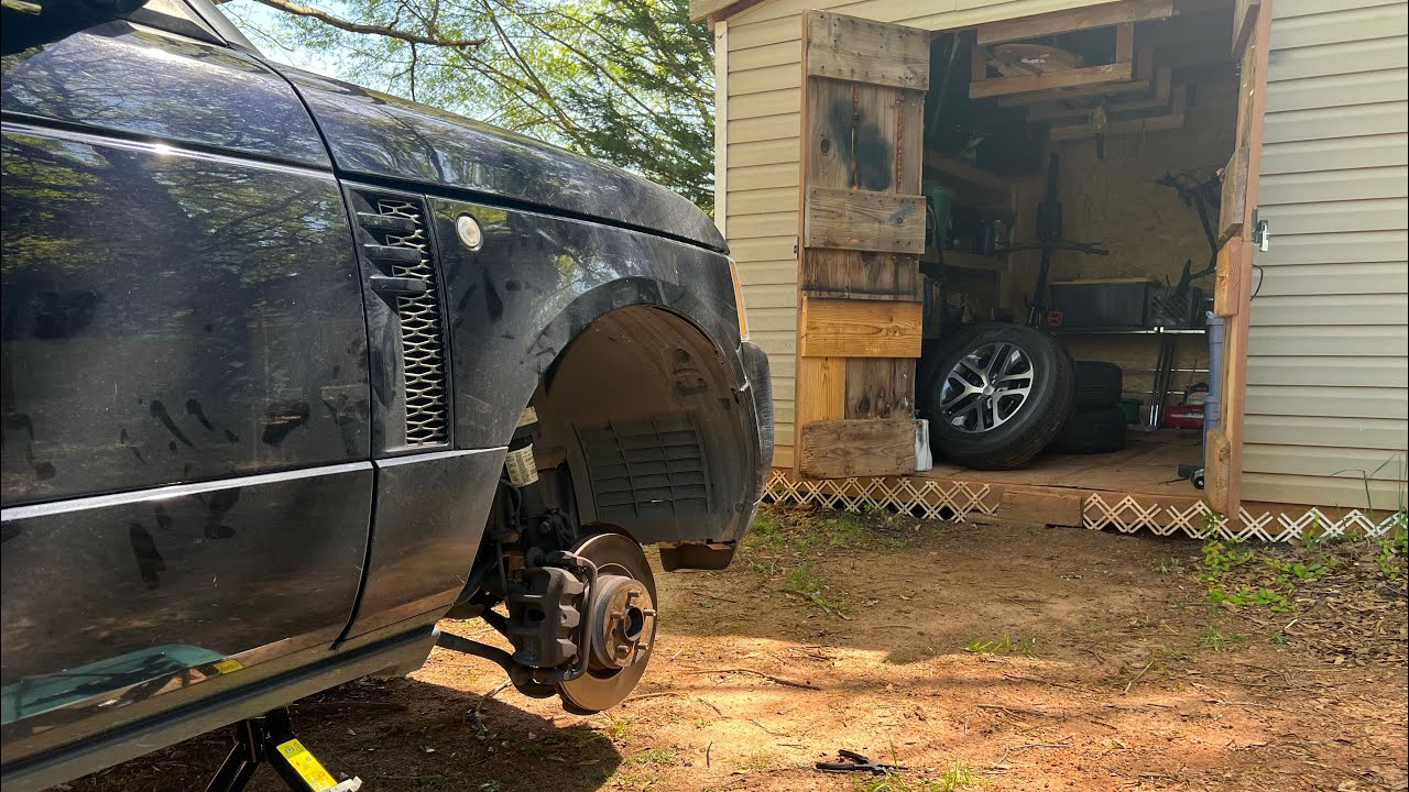 New Defender Wheels, Tires, & Lift Rods On The 2012 Range Rover L322 ...