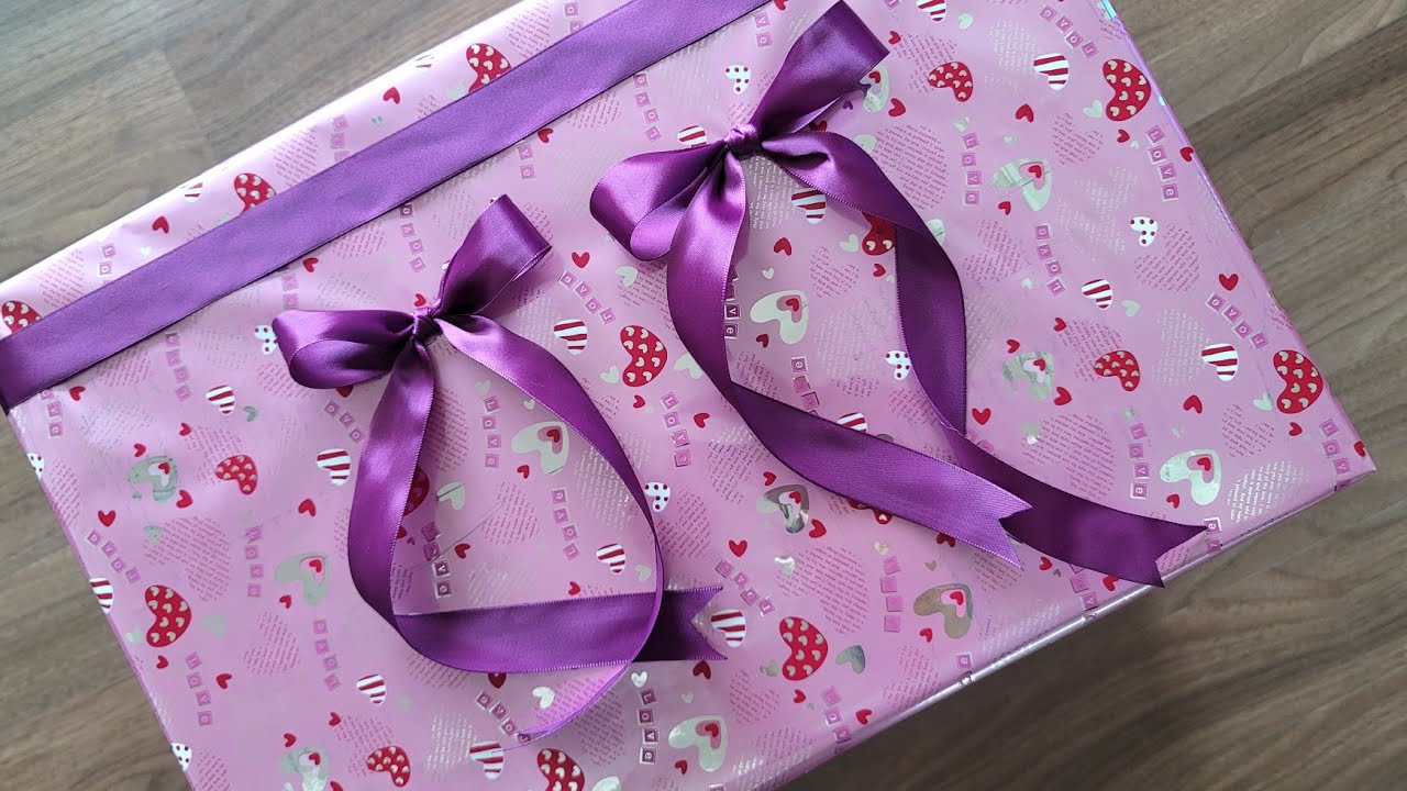 How To Tie A Ribbon Without Turning It Inside Out How To Tie A Ribbon Without Turning It Inside Out