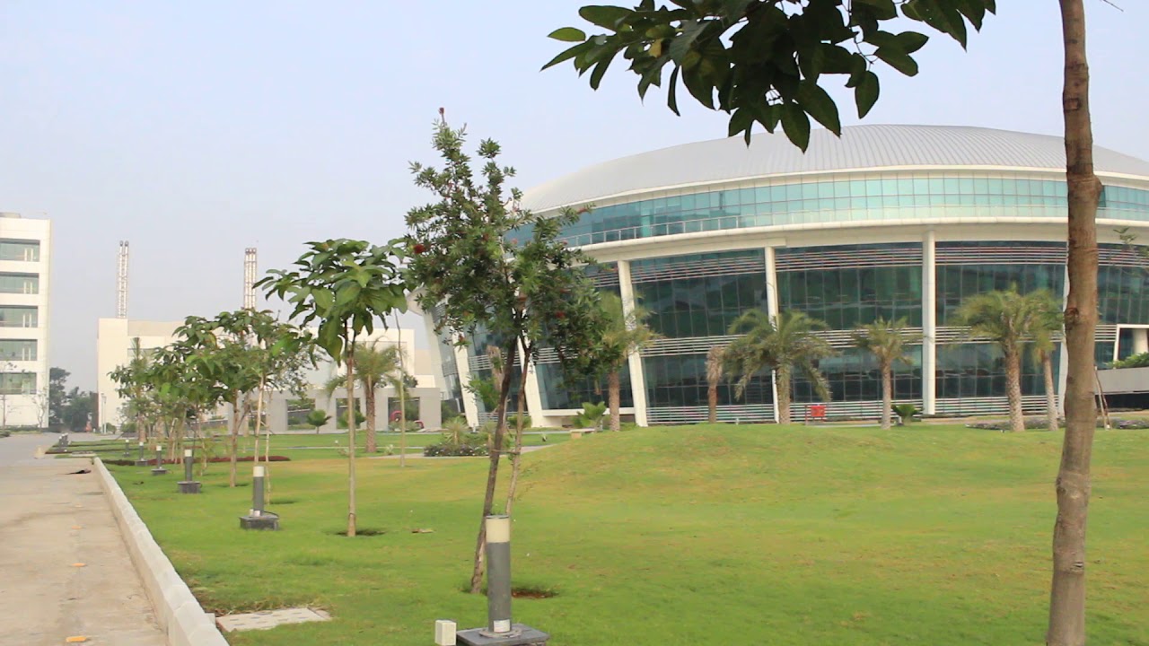 HCL Sholinganallur Campus - Awesome Environment - YouTube