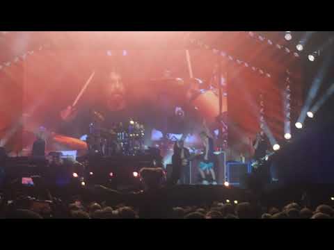 Foo Fighters - Smells Like Teen Spirit (tease) - Belfast 19/8/19