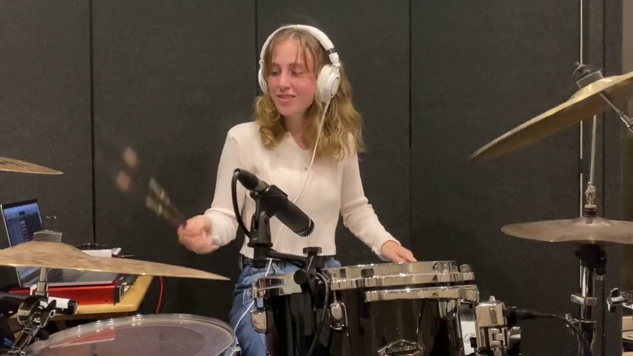 RUNAWAY - Half Alive - Drum Cover - YouTube