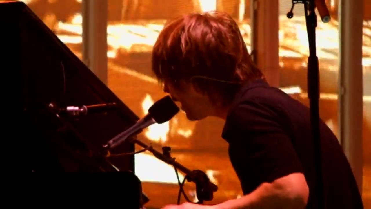 Radiohead - All I Need (Radiohead Live in Praha) - YouTube