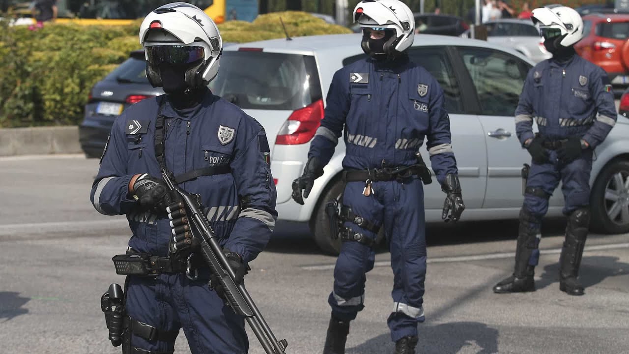 MEGA REPORTAGEM: COMANDO DE POLÍCIA | LINHA DA FRENTE - YouTube