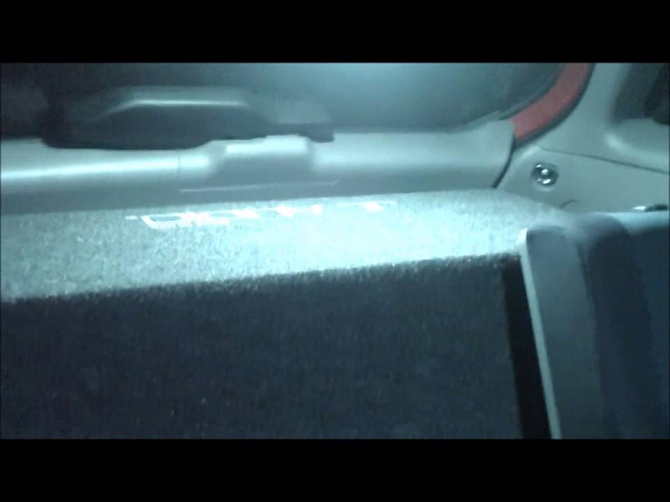 Dome Light : Toyota Matrix Pontiac Vibe 2003-2008 - YouTube