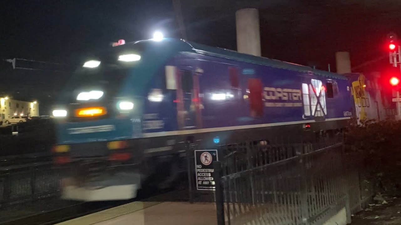 Coaster Siemens Sc-44 Charger 5009 arriving at Old Town Transit Center ...