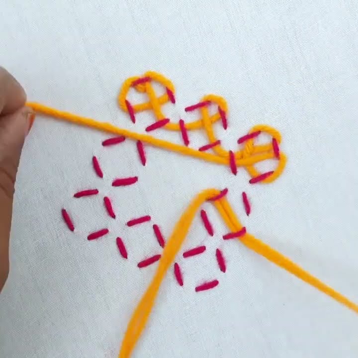 Bavaliya work | Sindhi work | gujarati stitch | handwork - YouTube
