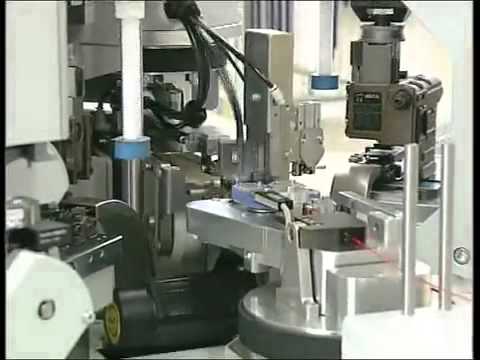 Komax Gamma 263 Crimpmaschine Crimping machine - YouTube